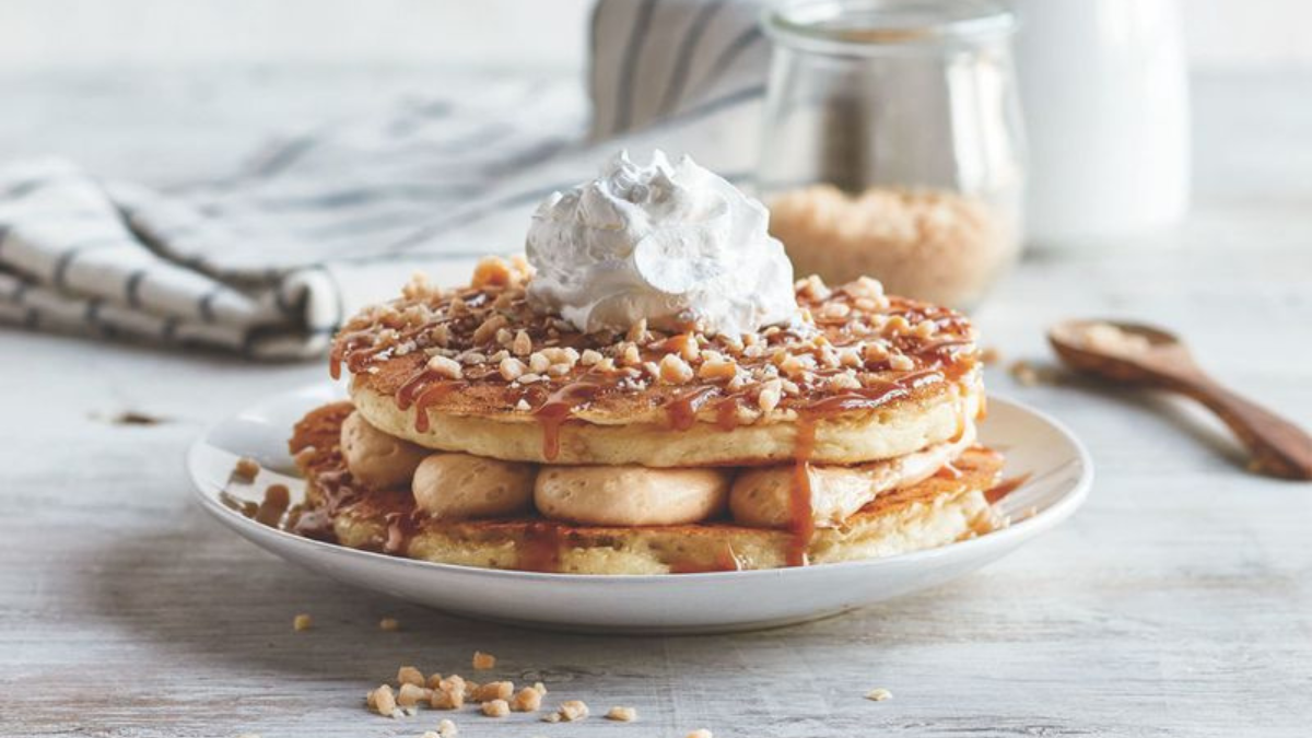 Ranking 13 Popular Fast Food Pancakes, From Disappointing to Delicious ...